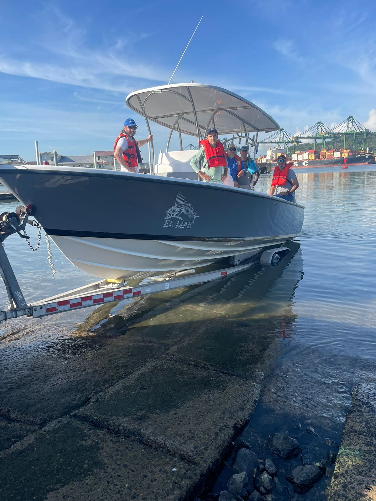 20 FATHOM FISHING CHARTER AND TABOGA DAYTRIP | Yachts Taboga